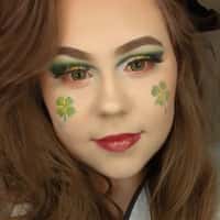 Emily Bedford (@TheBedfordFamily) Official Clapper | Watch Emily ...