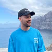 CreciendoconKev (@kevinc.oficial) Official Clapper | Watch ...