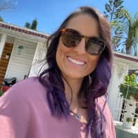 Ashley_at_work (@Ashley_at_work) Official Clapper | Watch Ashley_at ...